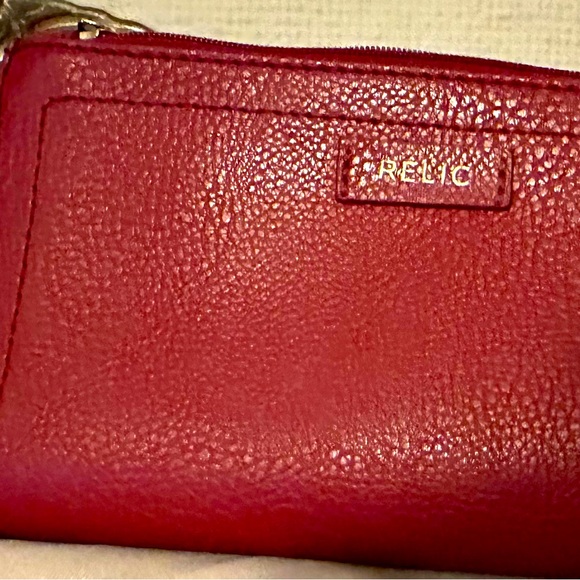 Relic | Bags | Vintage Relic Wallet Redburgundy With Card Slots And ...